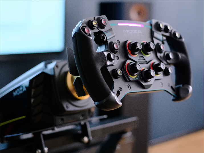 MOZA Racing | 魔爪直驱赛车&飞行模拟器